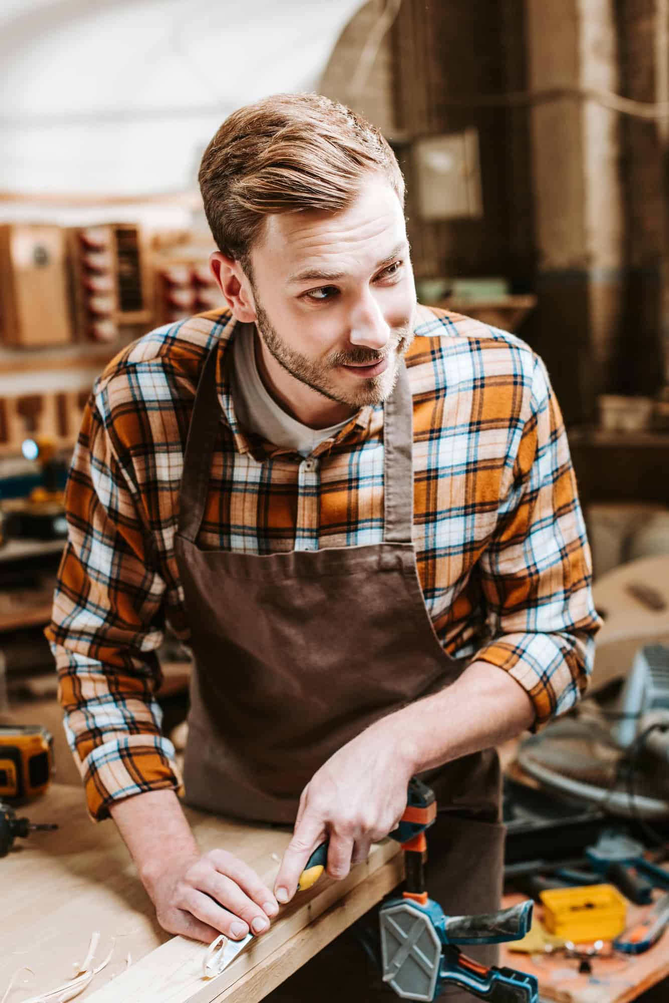 Custom Carpentry Dubai | Bespoke Furniture & Renovation Services